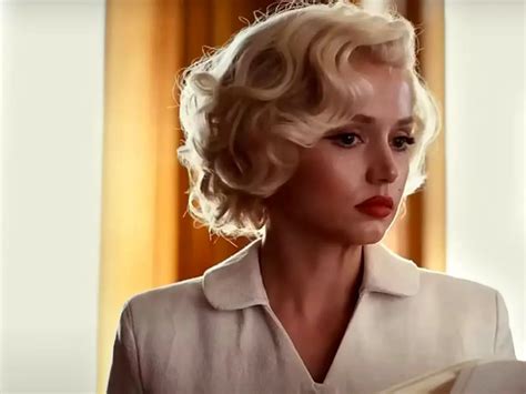 آنا د آرماس به مرلین مونرو تبدیل شد بلوند روایتی از در و رنج مونرو حتی