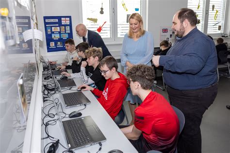 Coding Und Robotik Als Unterrichtsfach Digitale Fitness Für