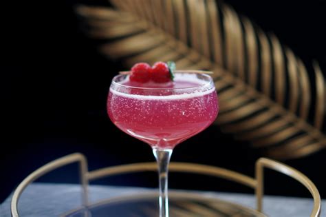 How To Make A Butterfly Kiss Mocktail Family Friendly Working