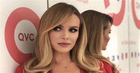Amanda Holden Puts Cleavage Front And Centre In Raciest Outfit Yet Daily Star