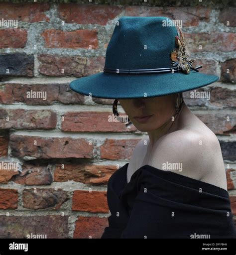 Adult Fedora Hat Hi Res Stock Photography And Images Alamy