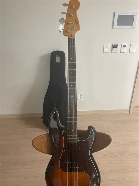 스콰이어 클래식바이브 60 프레시전 베이스 중고악기 뮬