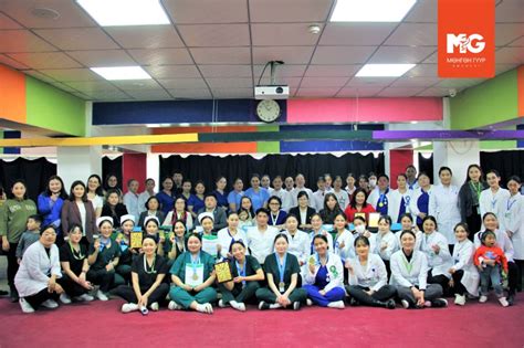 Олон улсын сувилагчдын баярыг угтан Этүгэн их сургуулиас санаачлан зохион байгуулсан Багш