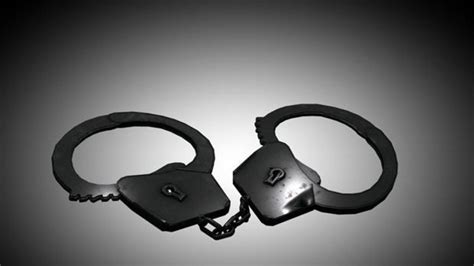 Задържаха мъж за насилие над 17 годишно момиче с което живеел на семейни начала Новини бг