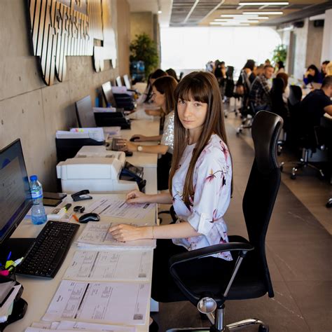 👩‍🚀 Сийка Букова може да Ви даде Nextlogistic Ltd