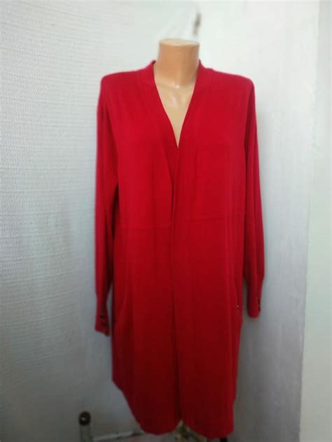 Кардиган — ціна 200 грн у каталозі Кардигани Купити жіночі речі за доступною ціною на Шафі