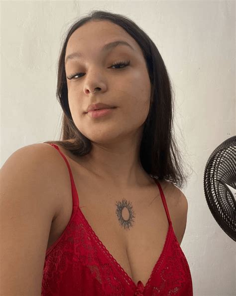 Latinas That Always Want To Be On Your Screen R Latinas