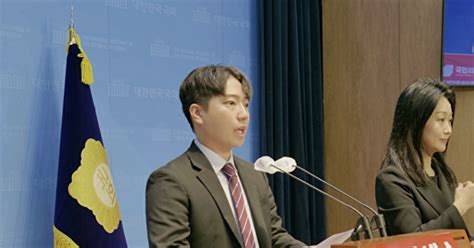조기 대선 ‘캐스팅보터 2030 잡기 與 조직 정비 野 지지율 단속 조기 대선 ‘캐스팅보터 2030 잡기 與 조직 정비 野 지지율 단속