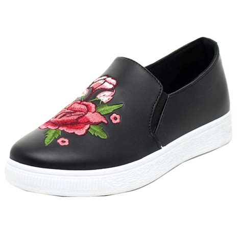 Womens Embroidered Floral Slip On Fashion Sneaker Black Ce182ldrqyi