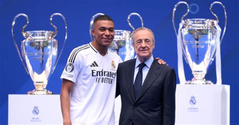 챔피언스리그 우승하러 왔다…드디어 레알 입성 음바페 8만 관중 앞에서 입단식