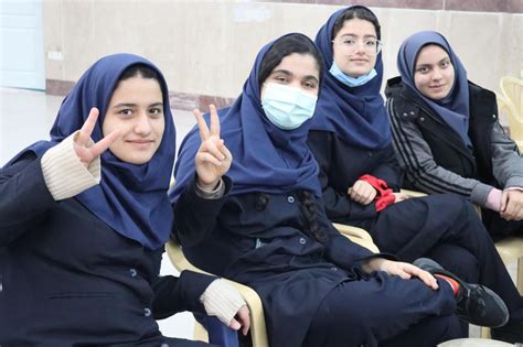 دبیرستان دخترانه فرزانگان دو دوره اول