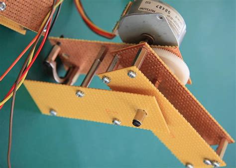 Solar Tracking System Prototype Step 4 Microcontroller Based Projects