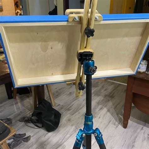 Rotating Easel For Artwork