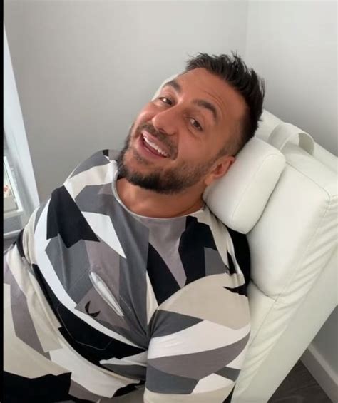 Клюки, слухове, скандали и новини от българският и световен шоубизнес