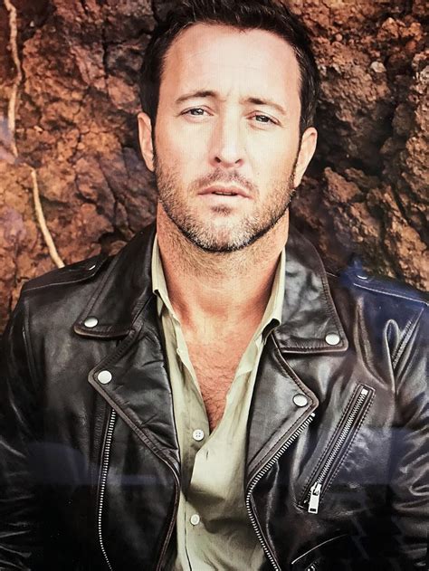 Alex Oloughlin Biographie Imdb