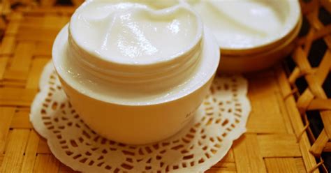 ბავშვის კრემზე დამზადებული სახის ჯადოსნური მალამო Marao