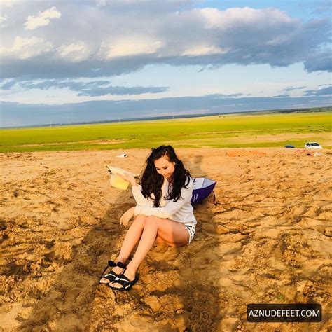 Gunzaya Bat Erdene Feet Aznudefeet