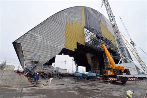 Chernobyl Sarcophagus Timeline From Disaster To Construction To Today