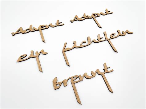 Advent Advent Ein Lichtlein Brennt Oh Fein