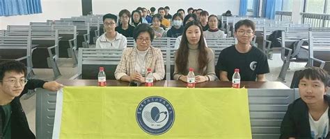 卓越 信息挖掘大赛之数据库应用和信息应用赛培训讲座圆满举办 分析 罗国伟 郑燕欣