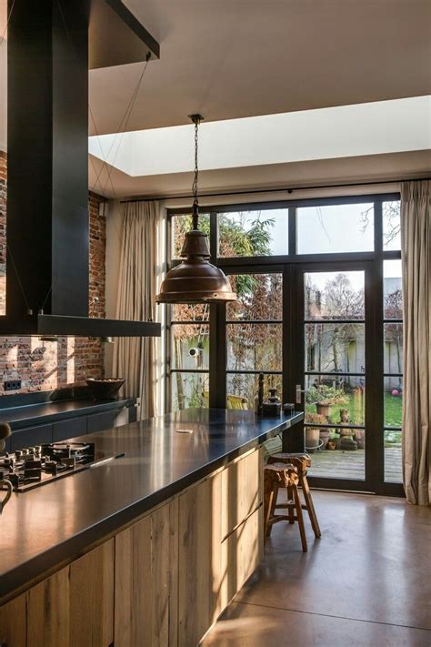 Pin By Gindreau On Cuisine Rustic Modern Kitchen Industrial Kitchen Design Modern Kitchen Design