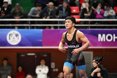 Б Мөнх Эрдэнэ Парис 2024 олимпын эрхийн тэмцээнд дагах барилдаан хийнэ