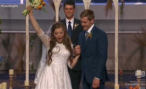 Joy Anna Duggar Wedding Photos Check Out Mrs Forsyths Big Day Joy