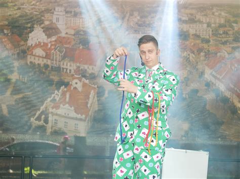 Pokaz Iluzji Dla Dzieci Magik Dla Dzieci Jakub Cichocki