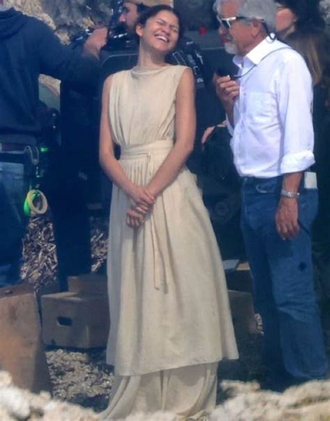 First Look Zendaya Spotted On The Set Of Christopher Nolans The