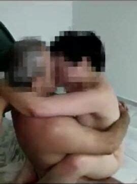 Corno Sendo Humilhado Pela Esposa E O Comedor