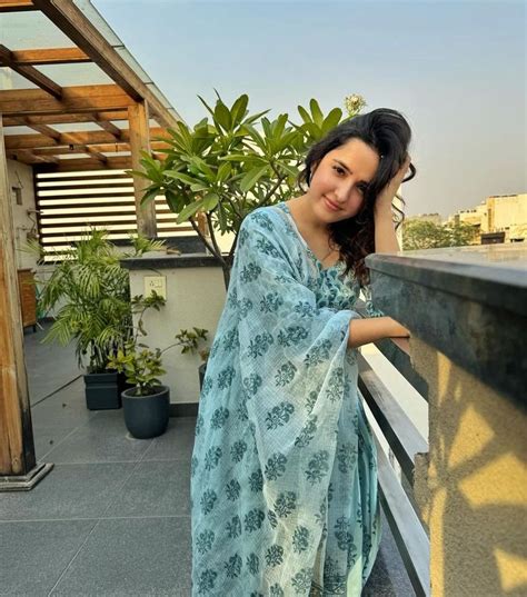 Pin By Manish Karn On Shirley Setia Blue Dress Short Blue Dresses