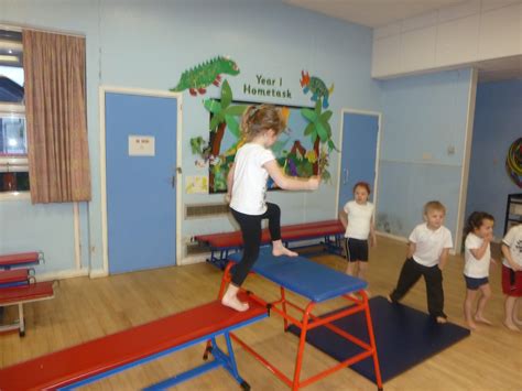 Pontyclun Primary School Reception Class Pe Using The Apparatus