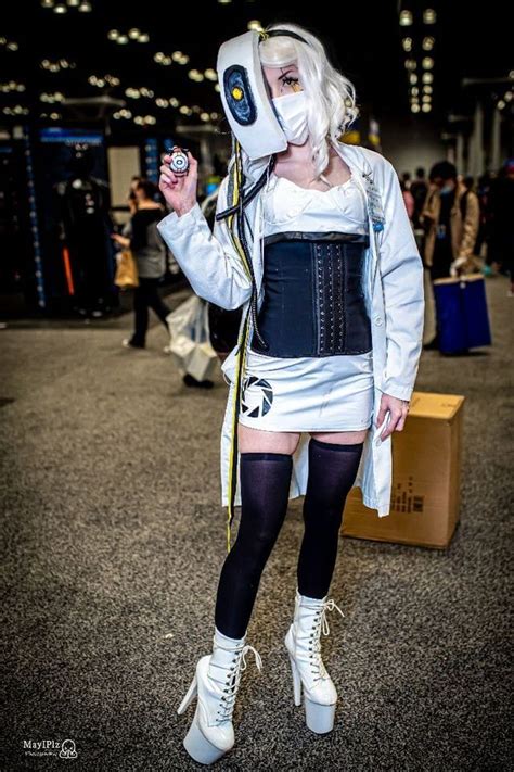 Cosplay Do Nucleo Do Portal Portal 2 Caroline Cosplay By Spacebeetle