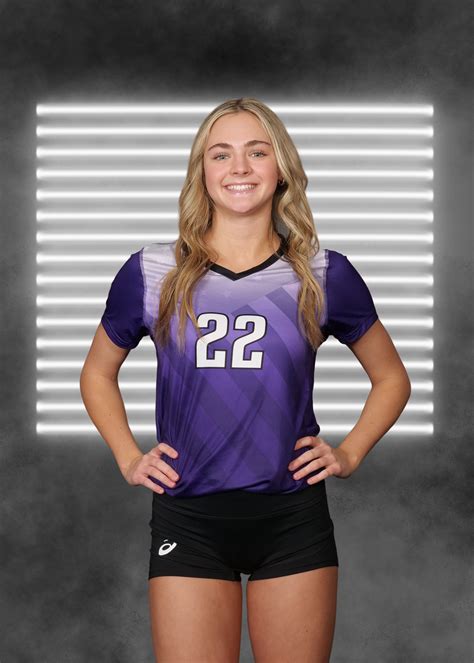 Cosette Bartling Elkhorn South Prep Dig