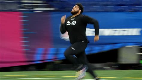 You Wont Believe How Darnell Wright Smashed Bears Conditioning Test