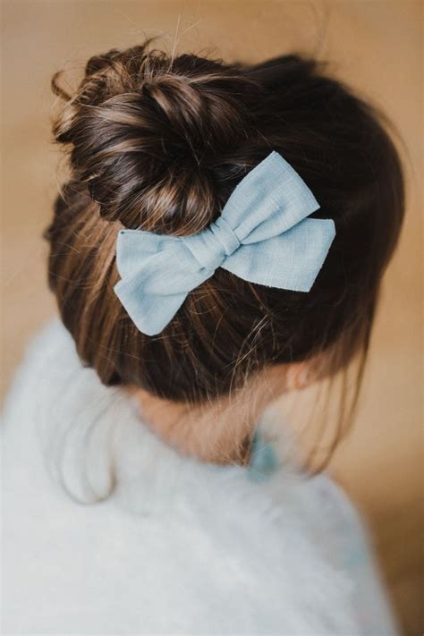 Hair Styles With Bows Blue Bow Hairstyles Blue Ribbon In Hair