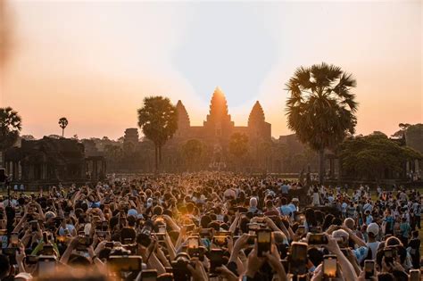 ភ្ញៀវទេសចរជាតិ អន្តរជាតិចំនួន១០ ១៥៤នាក់ ចូលរួមទស្សនា