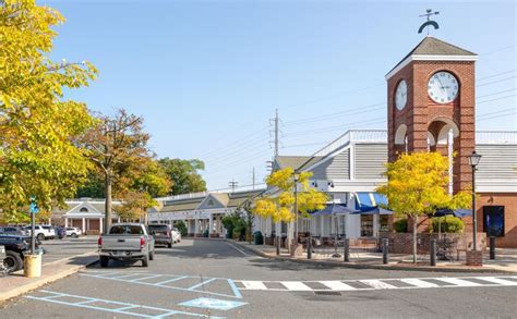 25 Old Kings Hwy N Darien Ct 06820