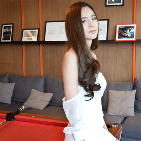 Make Your Everyday Look Classy And Unique By Clarice Brand Icegazinee