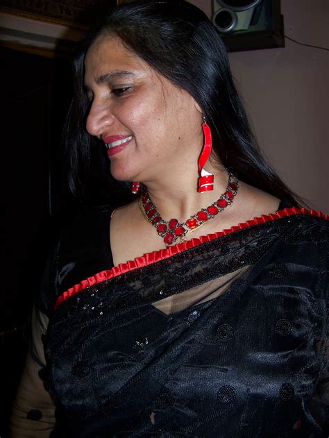 Big Ass Mature Indian Aunty 2 Photo 8 20 X3vid Com