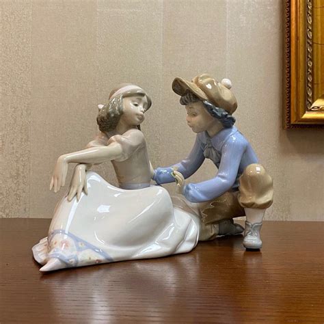 Фарфорова статуетка Lladro «це мені — ціна 7000 грн у каталозі Статуетки Купити товари для