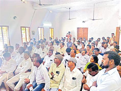 ఎంపీడీవో కార్యాలయంలో వైసీపీ సమావేశం Ycp Meeting At Mpdo Office