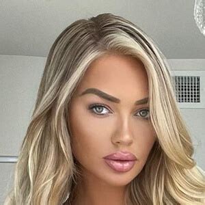 Colleen Mcginniss Age Family Bio Famous Birthdays