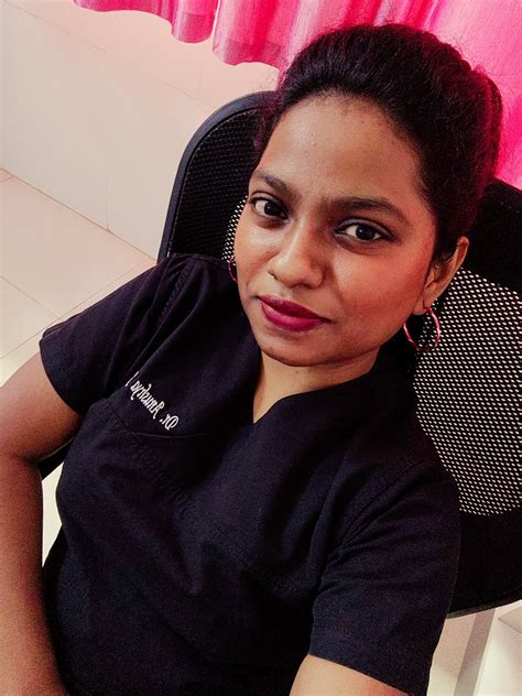 Dr Anushya Anburaj Book Appointment Consult Online View Fees