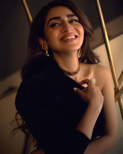 Lollywood Diva Hajra Yamin Turns Up The Heat In Latest Video Lens