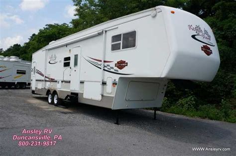2005 Used Dutchmen Victory Lane 35srv Toy Hauler In Pennsylvania Pa