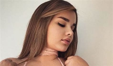 Anastasia Kvitko La Modelo Lo Luce Casi Todo Nueva Zona V