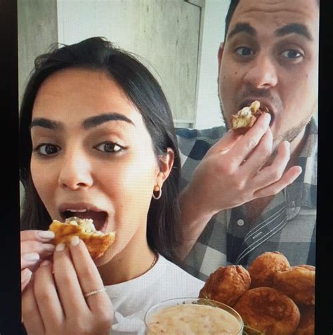 114 Caramel Pecan Upside Down Cake Caramelpecan Pecancake Pecan Yum Yumi Lovebaking Fyp