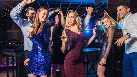 First Time Clubbing Tips For Guys And Girls Dos And Donts Of Partying