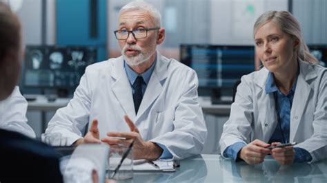 1900개 이상의 신경외과 의사 스톡 사진 그림 및 Royalty Free 이미지 Istock